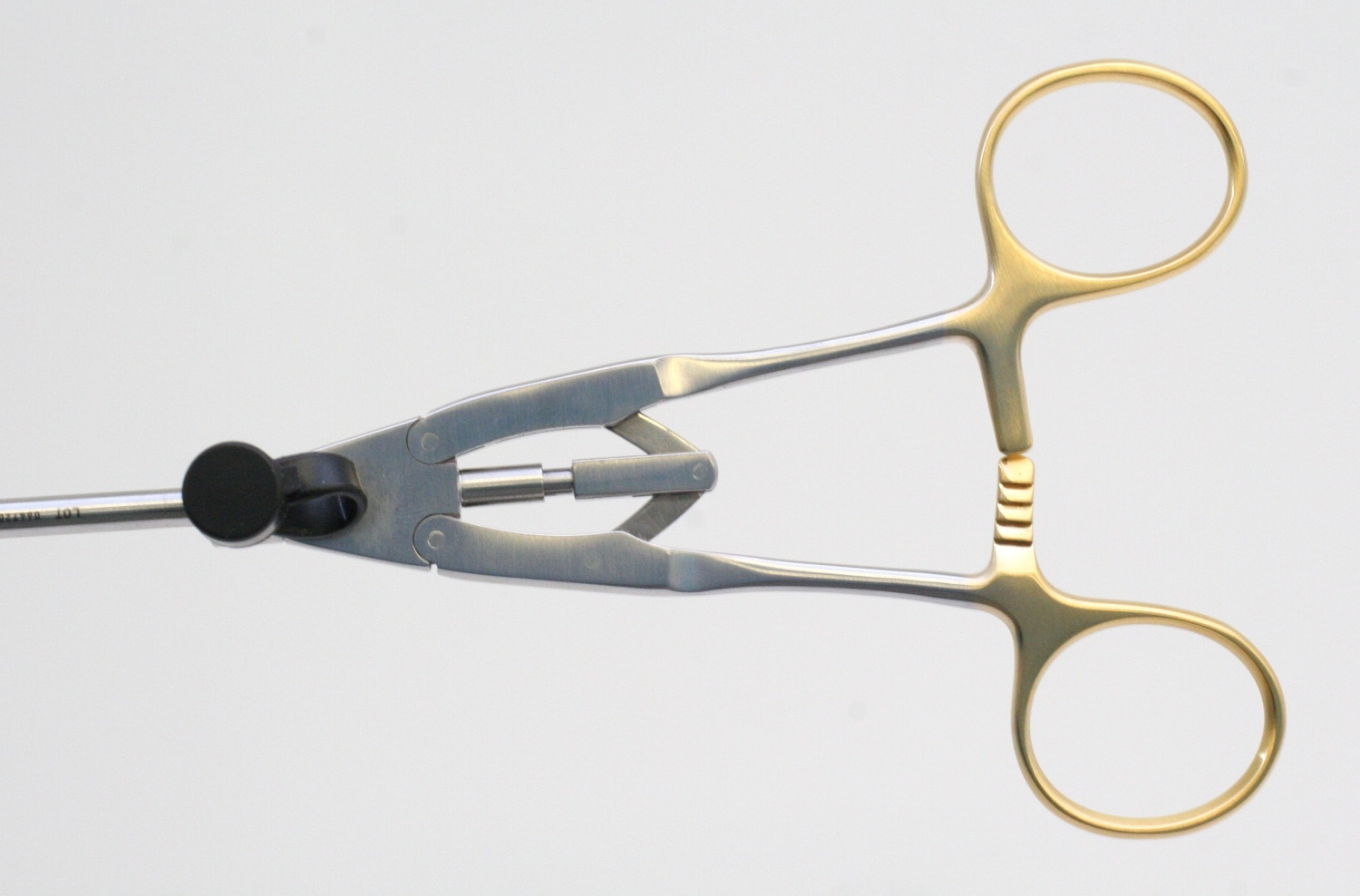 Summit TR7202 Laparoscopic Needle Holder